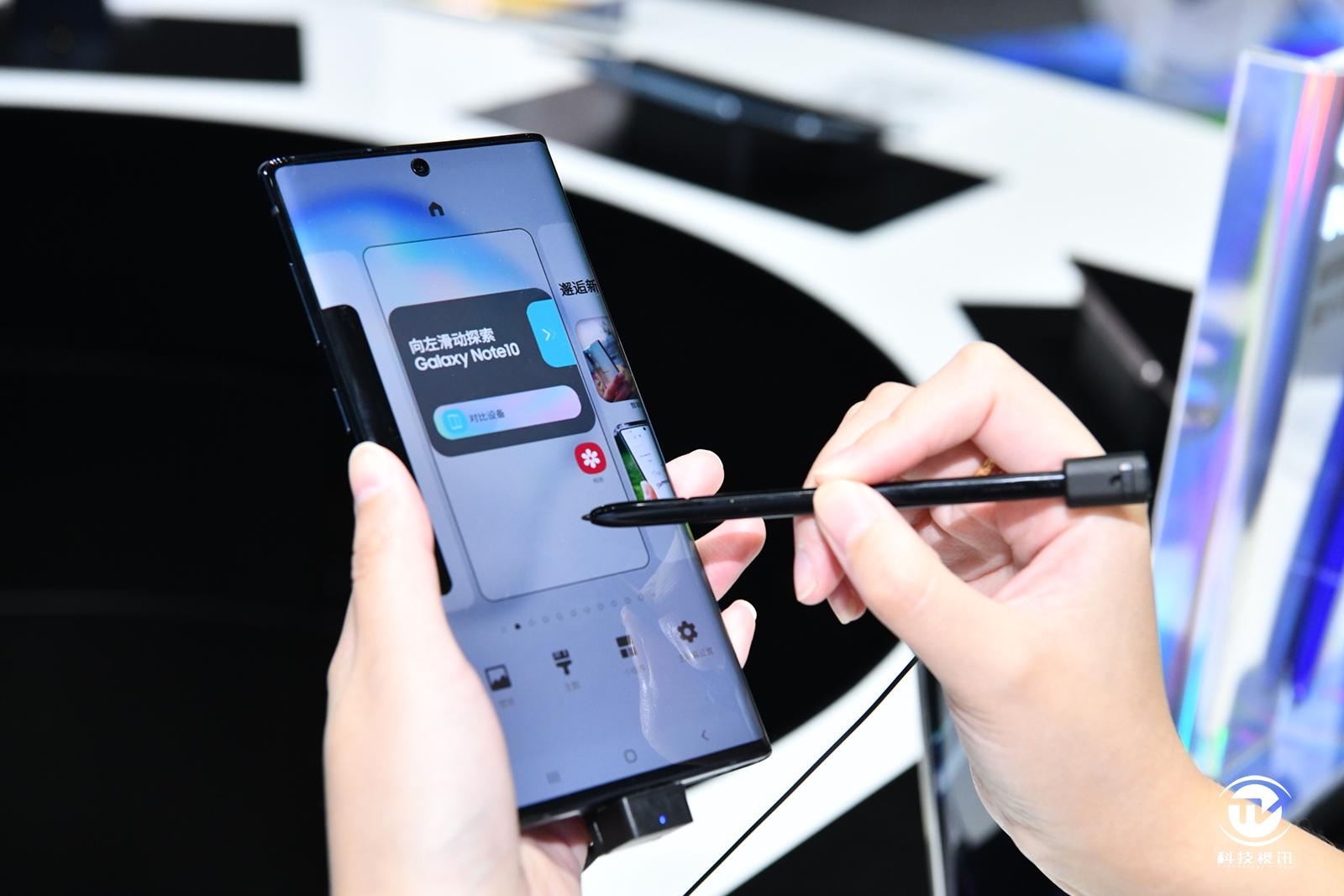 纤薄造型 旗舰性能 三星Galaxy Note10系列登场_首页_科技视讯